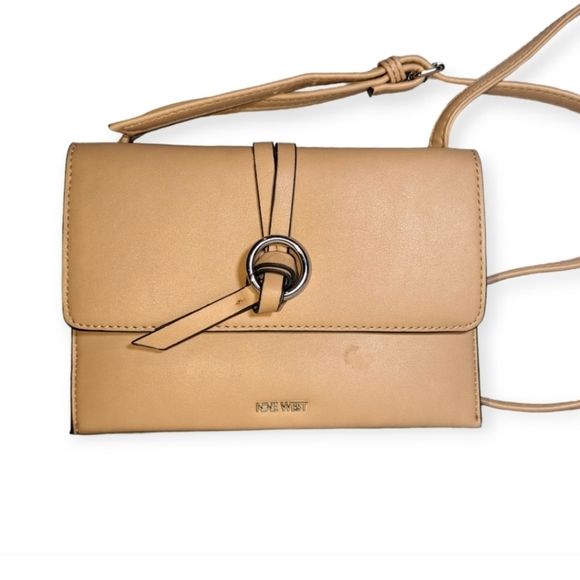 Nine West | Bags | Nine West Tan Crossbody Bag | Poshmark